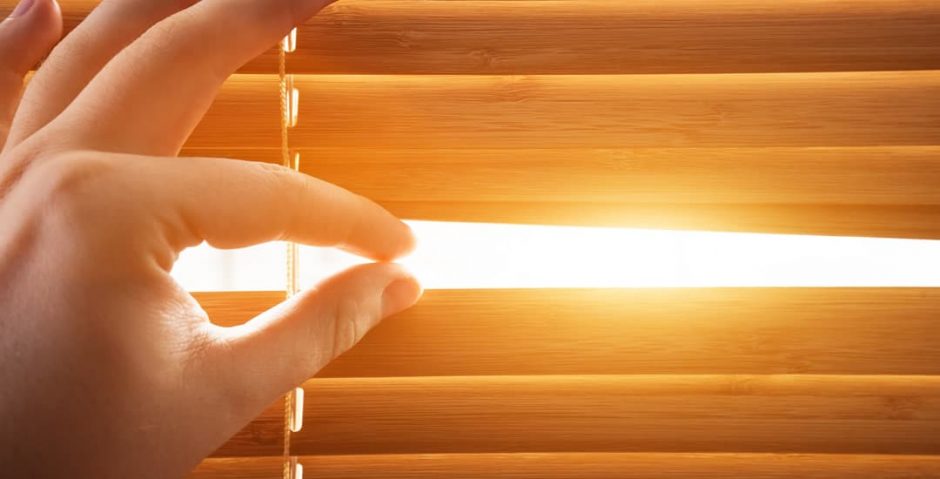 What Are The Pros And Cons Of Sunlight In The Home? - English Blinds